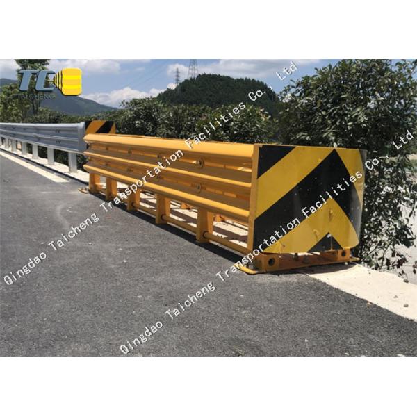 China Custom Road Block Crash Cushion System With AS4680 AASHTOM108 ...