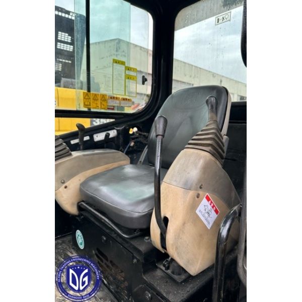 China 303.5 Used Caterpillar 3.5 Ton Excavator Versatile For Construction - China Used ...