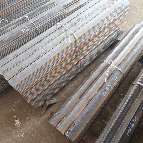 China Galvanized 35kv Transmission Line Substation , Q235B Power Line ...