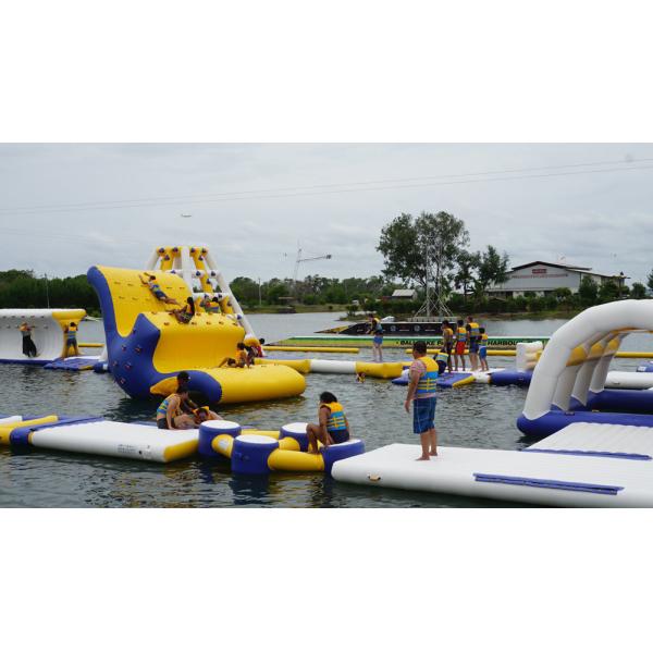 China BALI Giant Inflatable Floating Water Parks Manufacturer / Bouncia ...