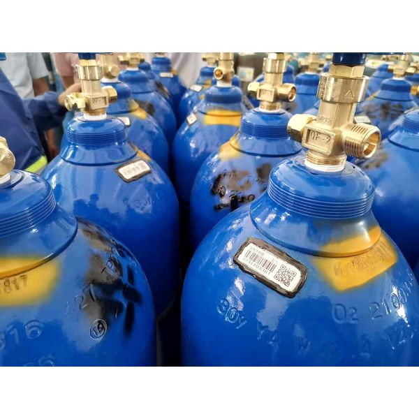China Industrial Gas Oxygen Cylinder Tracking QR Code Tag Manage Label ...